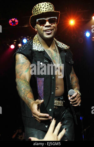 Flo Rida performs a private show at Hard Rock Live on his 35th birthday ...