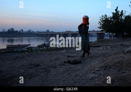 Lhore, Pakistan. 21st Mar, 2015. Pakistani slum residential take a part ...