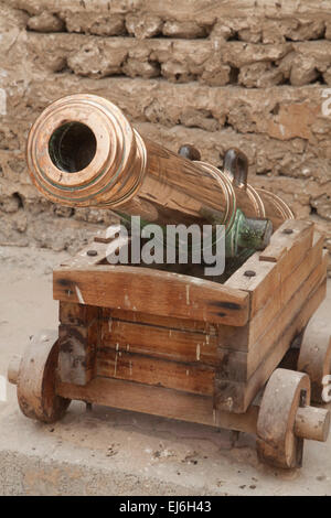 Cannon from Fort Al Fahidi, Dubai Stock Photo - Alamy