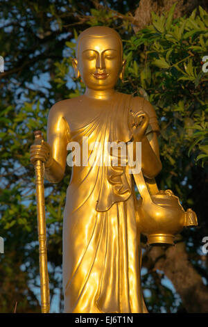 Myanmar (Burma), Mon State, Kyaiktiyo, On the way to the Golden Rock ...