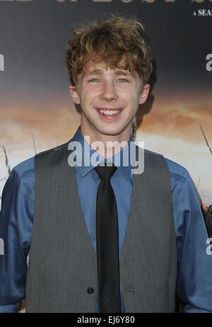 LOS ANGELES - SEP 17: Joey Luthman at the "Field Of Lost Shoes" Special ...
