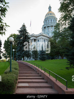 Steps to entrance of State Capitol Denver Stock Photo - Alamy