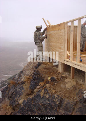 U.S. Army soldiers with the 864th Engineer Battalion, assigned to ...