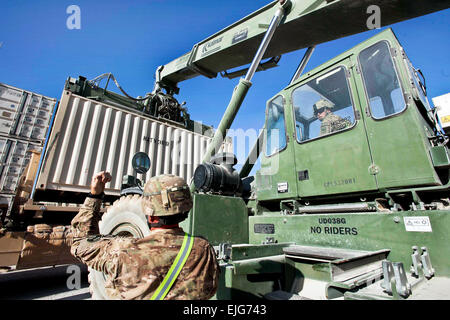 U.S. Army Rough Terrain Container Handler. RTCH Stock Photo - Alamy