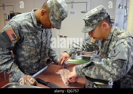 Soldiers with Headquarters and Headquarters Company, 705th MIlitary ...