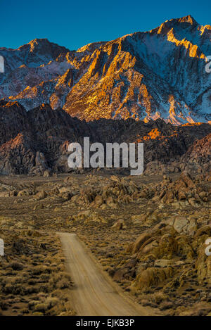 Alabama Hills sunrise with Lone Pine Peak California Stock Photo - Alamy