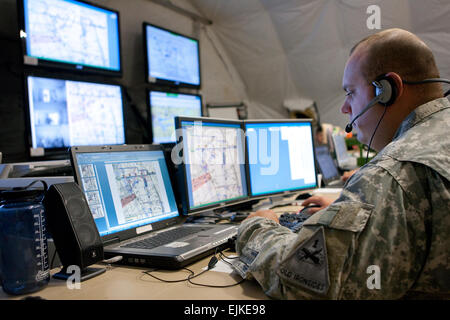 Soldiers from Tactical Unmanned Aerial Systems, Detachment 1, Company B ...