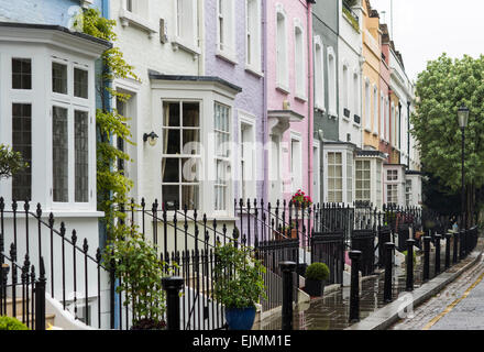 Multicolored row of houses, Bywater Street, Chelsea, London Stock Photo ...