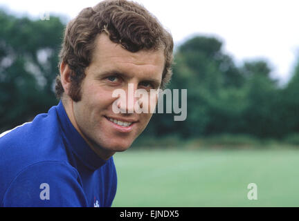 Chelsea footballer Peter Osgood poses during a photocall. February 1972 ...