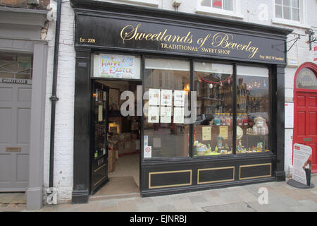 Old fashioned sweet shop in town centre, Whitby, East Coast, North ...