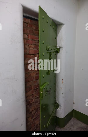 old prison cell door Stock Photo - Alamy