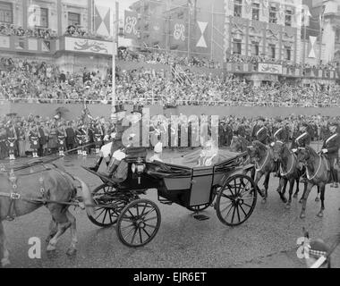 The Queen Salote of the Tongas. Queen Salote in London during the Stock ...