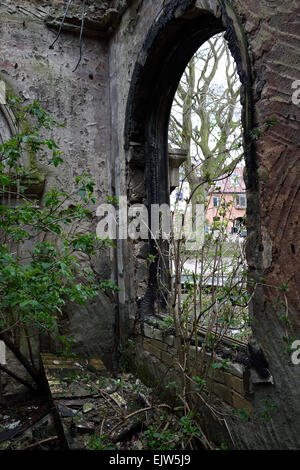 High winds expose the true state of the derelict building The Swindon ...