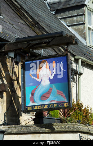Mermaid Pub; Burford; Cotswolds; England; UK Stock Photo - Alamy