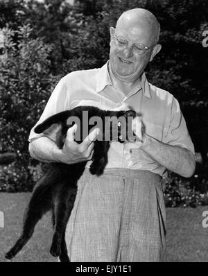 P.G.WODEHOUSE (1881-1975) English humourist with wife Ethel at their ...