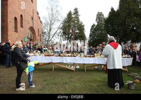 Sobowidz, Poland 4th, April 2015 Swieconka - the tradition of food ...