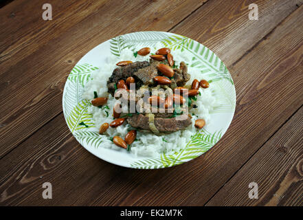 Mansaf - traditional Jordanian and Palestinian dish.made of lamb cooked ...