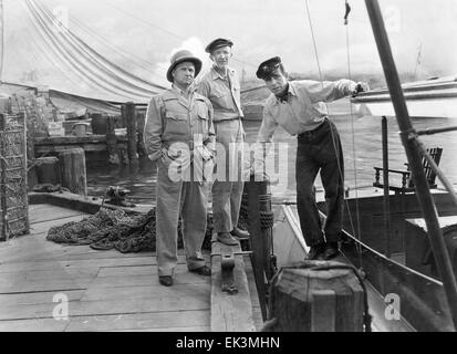 WALTER SANDE WALTER BRENNAN HUMPHREY BOGART TO HAVE AND HAVE NOT (1944 ...