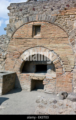 Pompeii. Ancient roman city. Bakery of Modesto. Oven. Campania Stock ...