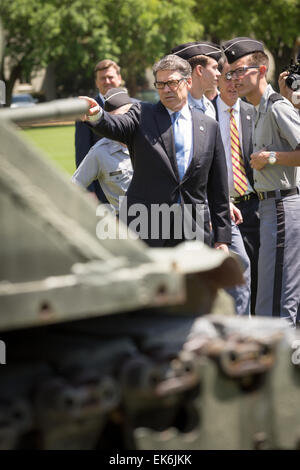 Former Texas Governor and potential Republican presidential candidate ...