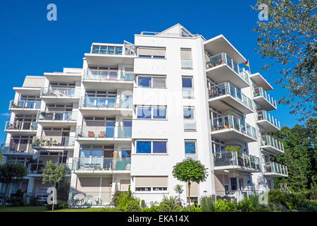 Modern block of flats seen in Berlin, Germany Stock Photo: 124984248 ...