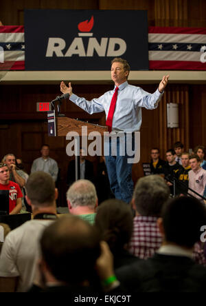 Iowa City, Iowa, USA. 10th Apr, 2015. Presidential candidate Senator ...