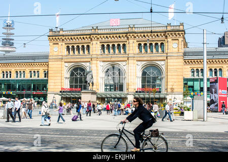 Hannover Hauptbahnhof. Main railway station . Ernst August Platz Stock ...