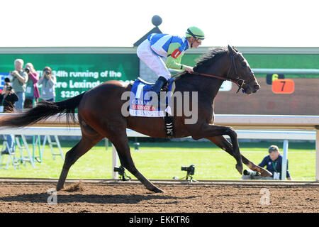 Lexington, KY, USA. 11th Apr, 2015. Divining Rod and jockey Julien ...