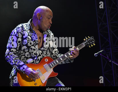 Vic Johnson, guitarist with Sammy Hagar and the Circle at the Stock ...