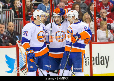 The New York Islanders celebrate a goal by right wing Josh Bailey (12 ...