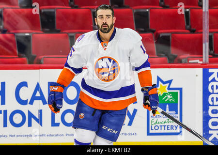 New York Islanders right wing Josh Bailey (12) warms up before an NHL ...
