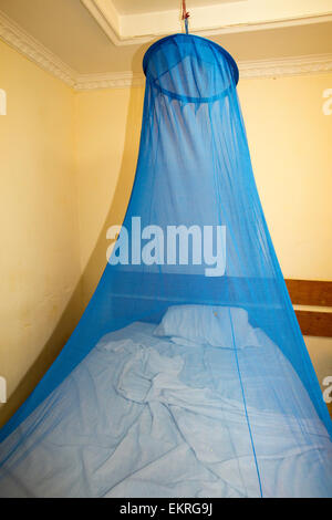mosquito net over bed Stock Photo - Alamy