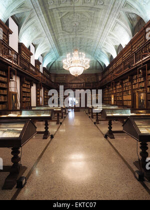 The Maria Teresa hall, Braidense National Library, Brera Palazzo del ...