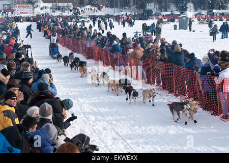 Ray Redington Jr. Team Leaves The Start Line During The Restart Day Of ...
