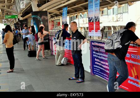 Sala Daeng BTS Station, Bangkok, Thailand Stock Photo - Alamy