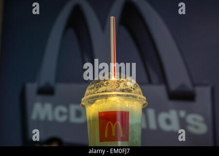 cold drink of McDonald's Stock Photo: 81148839 - Alamy