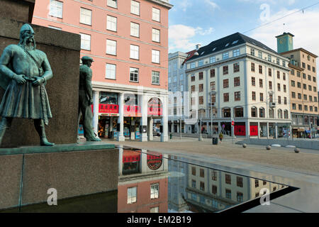 Viking Statue At Torgallmenningen The Bergen Town Square; Bergen Norway ...