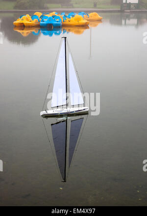 The boating pond at Littlehampton Stock Photo - Alamy