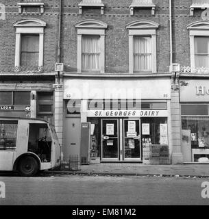 Michael Munnelly 23 Sunday People Journalist who was murdered by an 18 ...