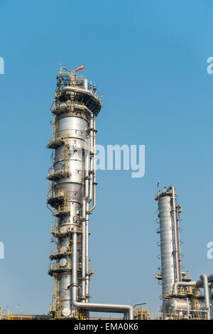 Process Columns of Natural Gas Plant with blue sky background Stock ...