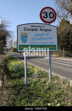 Welcome to Coupar Angus sign Scotland April 2015 Stock Photo - Alamy