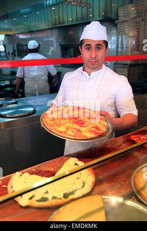 Pizzeria "Banchero". La Boca, Buenos Aires, Argentina Stock Photo - Alamy