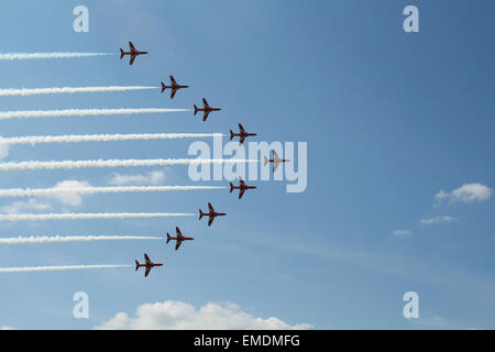 Red arrows stunt planes Stock Photo - Alamy