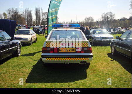Police Car. Metropolitan Police Rover 827 patrol car Stock Photo - Alamy