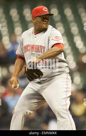 Cincinnati Reds relief pitcher Jumbo Diaz (70) throws in the fifth ...