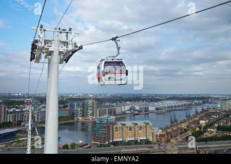 Thames Cable Cars Stock Photo - Alamy