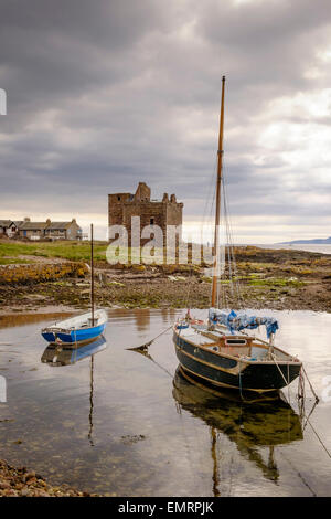 portencross harbour and castle, ayrshire Stock Photo - Alamy