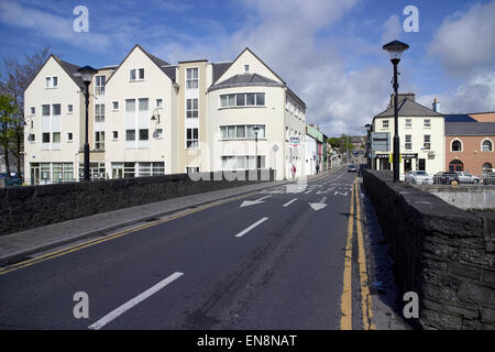 the stone arch bridge and bridge street sligo town republic of ireland ...