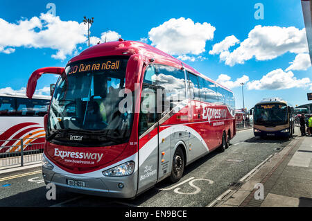 Bus Eireann bus stop at Dublin Airport Ireland waiting passengers Stock ...
