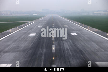 Hamburg, Germany. 25th Apr, 2015. Scottish actor Gerard Butler poses ...